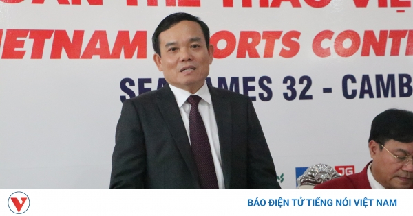 Phó Thủ tướng Trần Lưu Quang thăm Đoàn Thể thao Việt Nam dự SEA Games 32